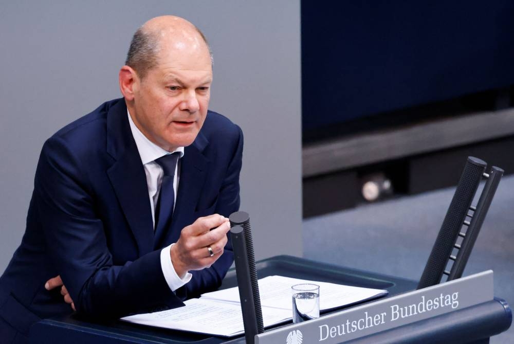 German Chancellor: Germany to deliver air defence system to Ukraine ...