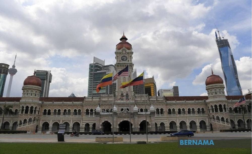 DBKL: Electric scooter rides not allowed at Dataran Merdeka | Malay Mail