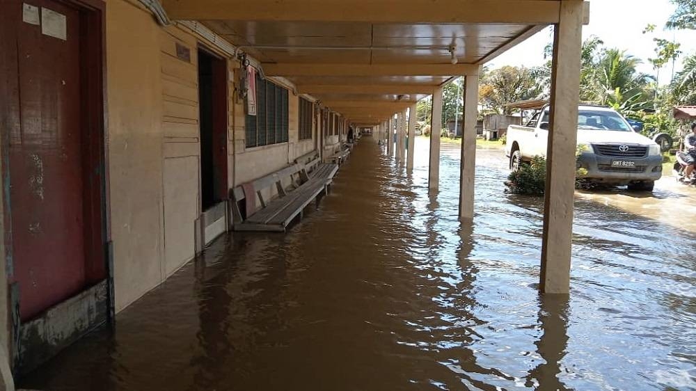 Floods hit Miri, affect total of 523 Long Bemang longhouse residents ...
