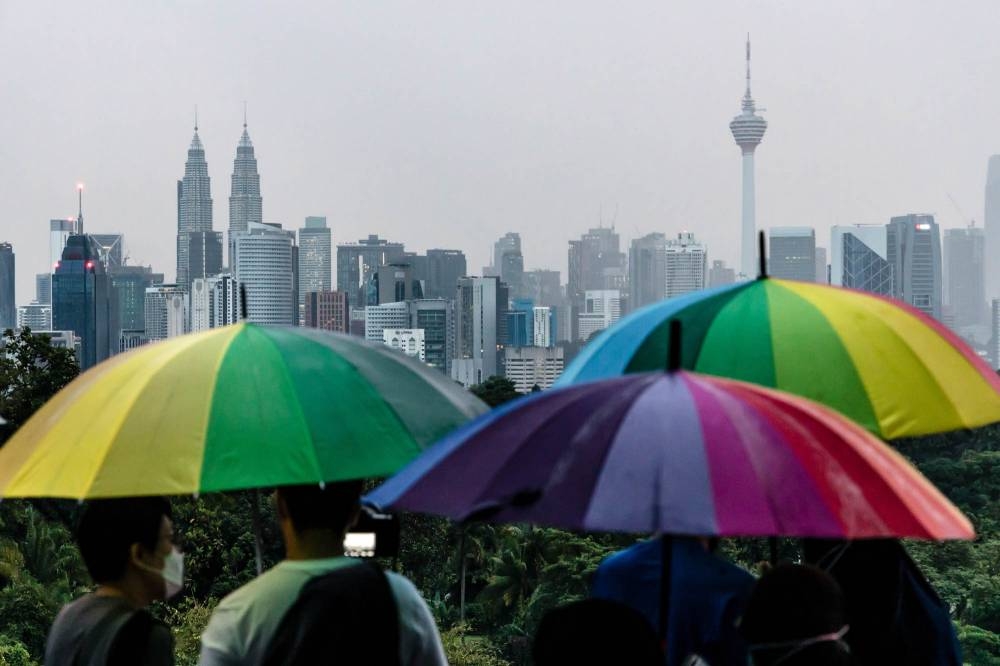 MetMalaysia: Heavy rain, thunderstorms expected in Sarawak, Sabah ...