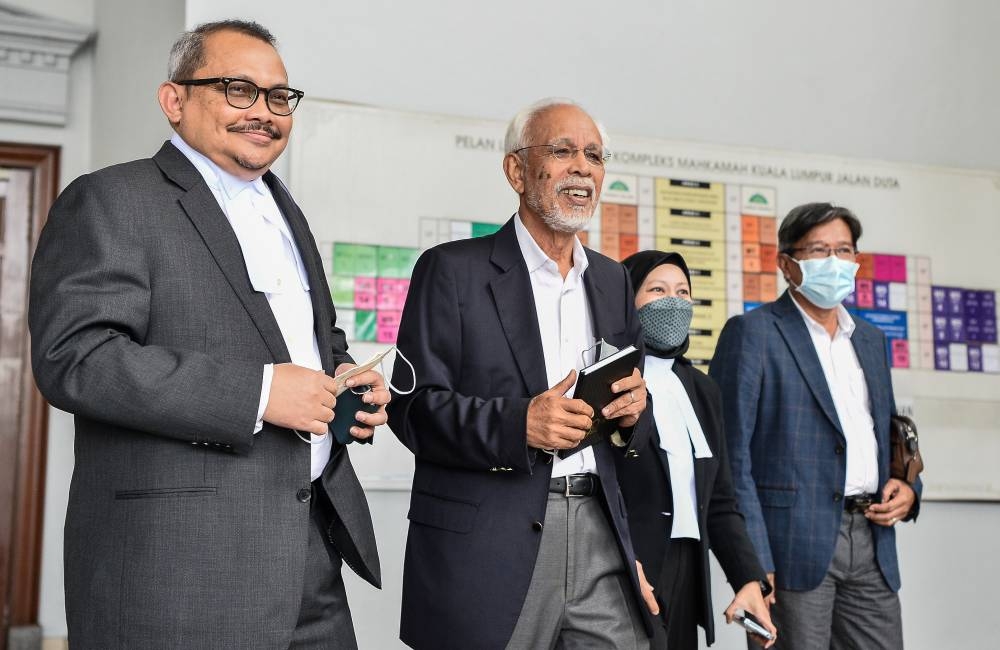 Former Felda chairman Shahrir Samad received RM25,700 in monthly ...
