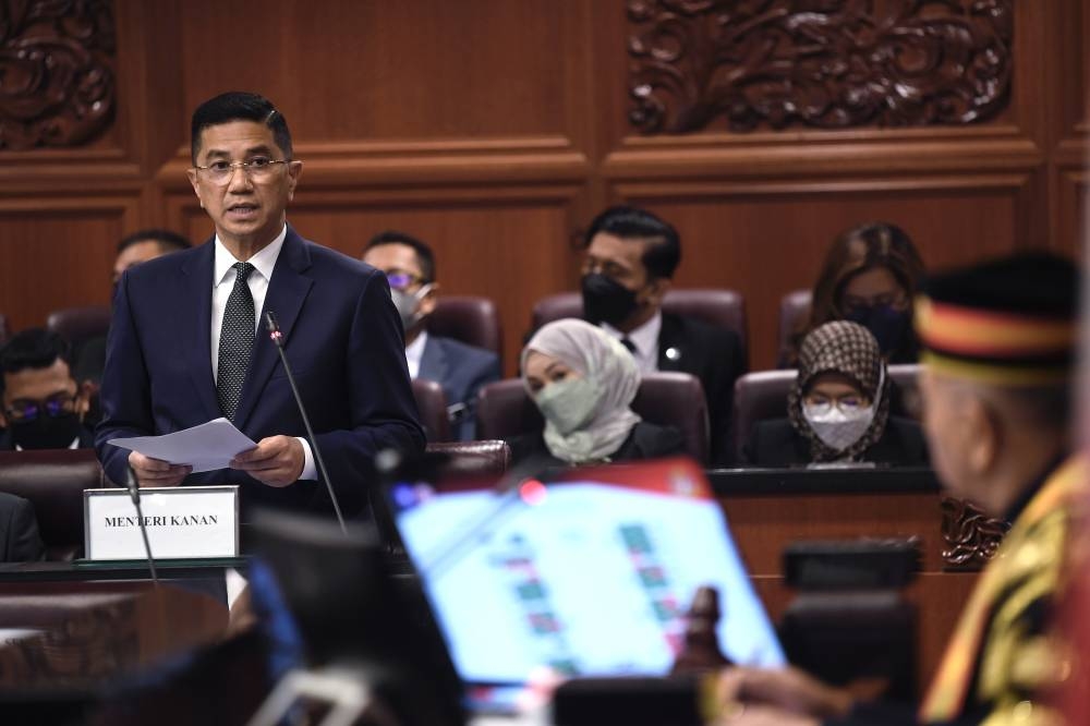 Report: Azmin avoids questions on rumoured DPM nomination by Bersatu ...
