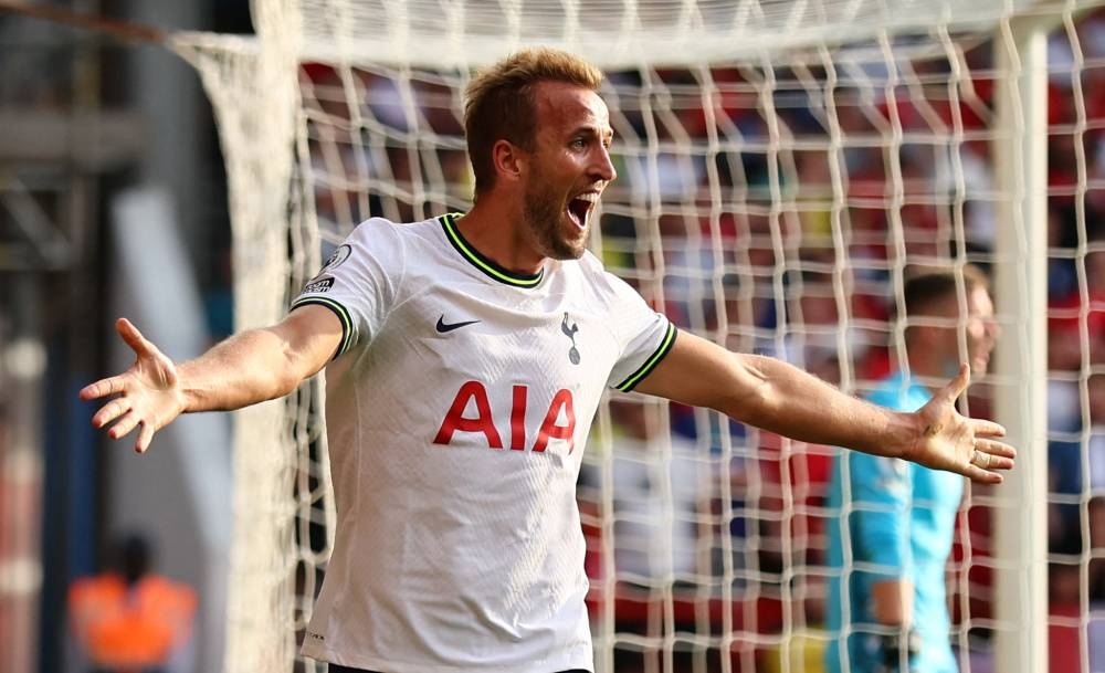 Spurs’ Kane targeting Shearer’s all-time goalscoring record | Malay Mail