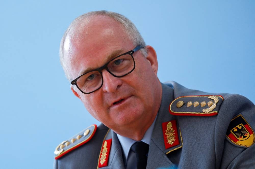 Don’t underestimate Russia’s military strength, German defence chief ...
