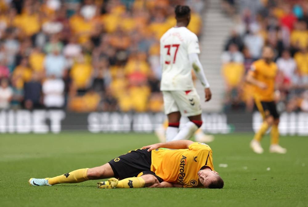 Wolves striker Kalajdzic suffers serious knee injury - Trendradars Malaysia