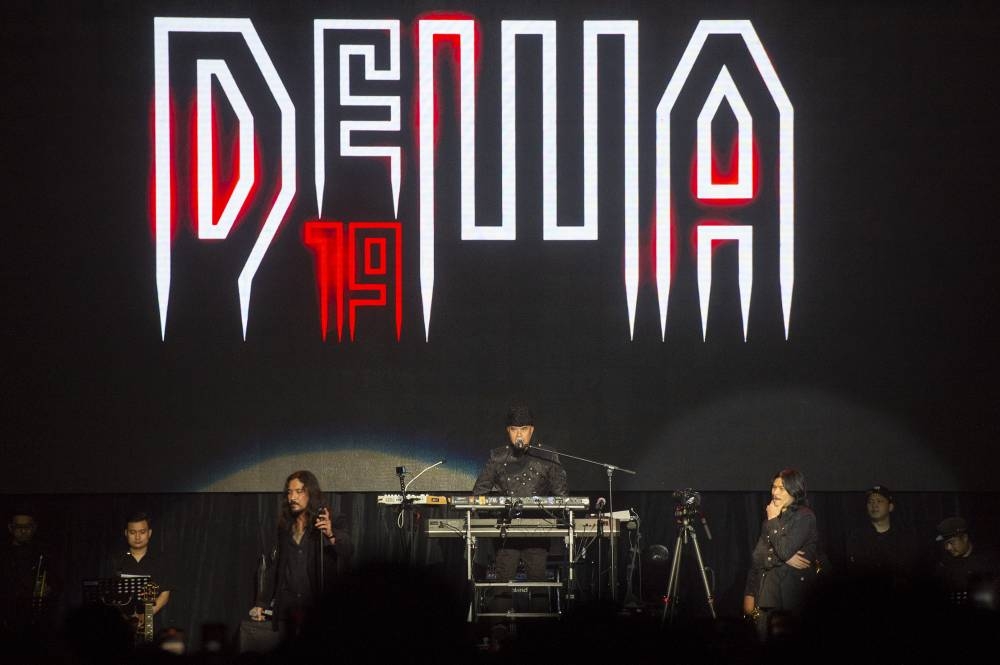 Dewa 19 delivers electric three-hour performance on first day of 30th ...