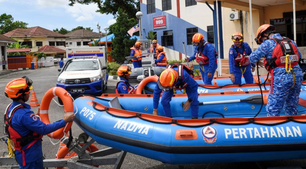 Civil Defence Force’s double whammy plan: Monsoonal floods and GE15 ...