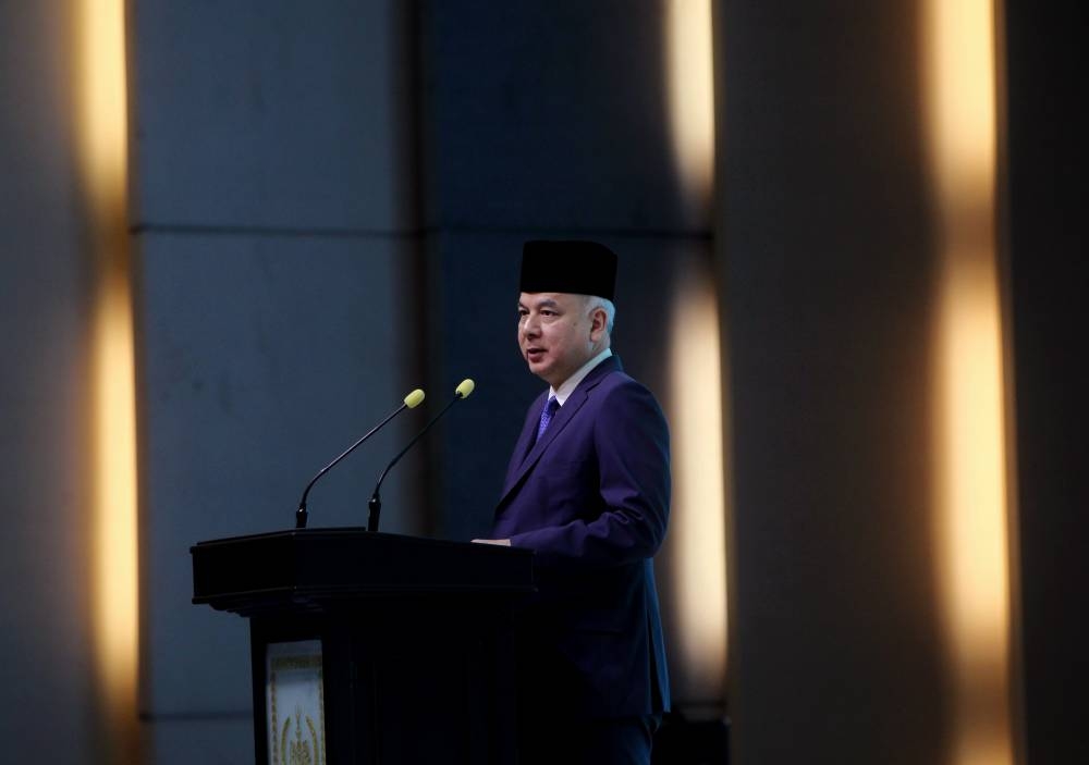 Perak’s Sultan Nazrin expresses sadness at how multiculturalism ...