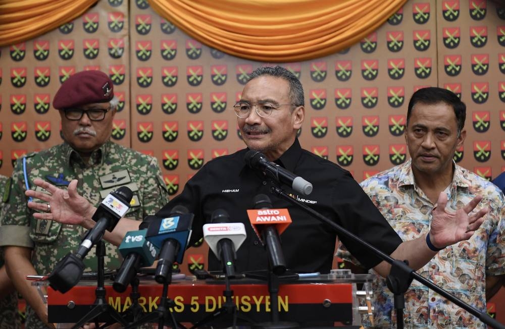Hishammuddin: All parties must agree to resolve military’s obsolete ...