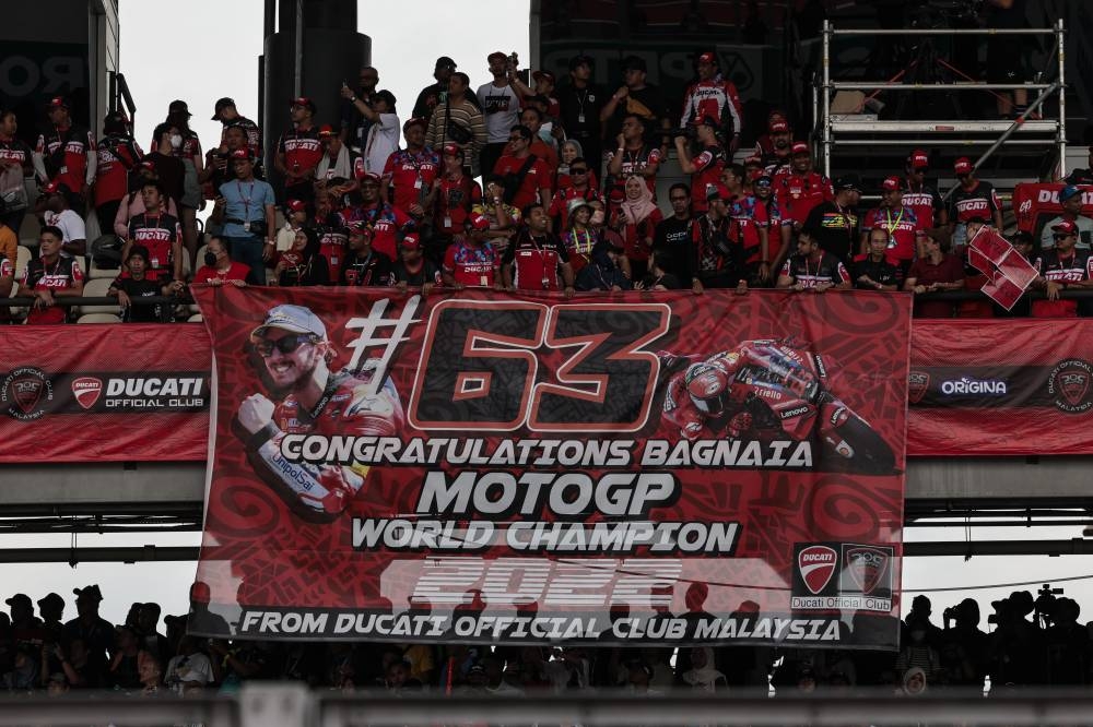 Malaysian MotoGP: SIC satisfied with 163,000-spectator attendance after ...