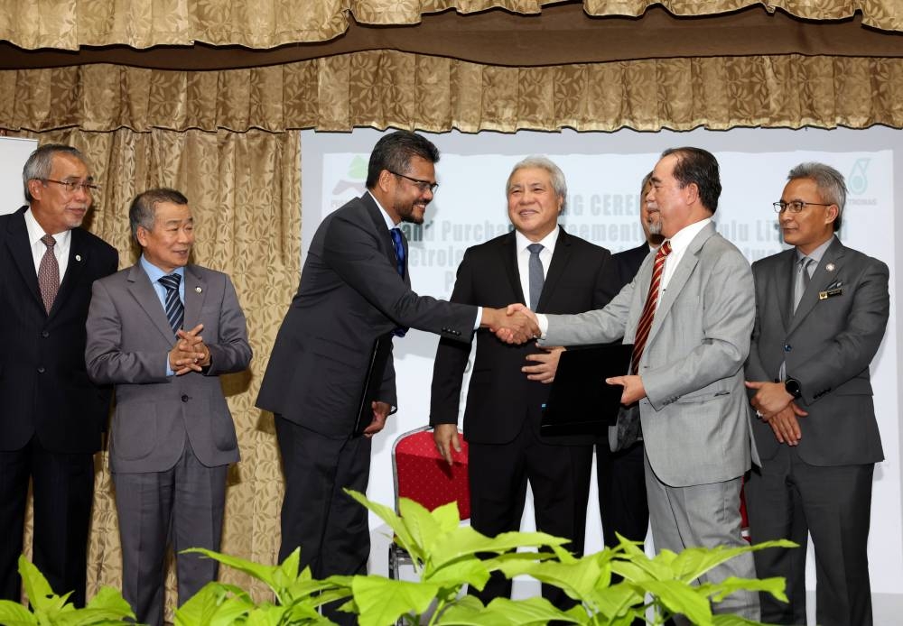 Petronas to increase contract threshold for Sarawak companies, says ...