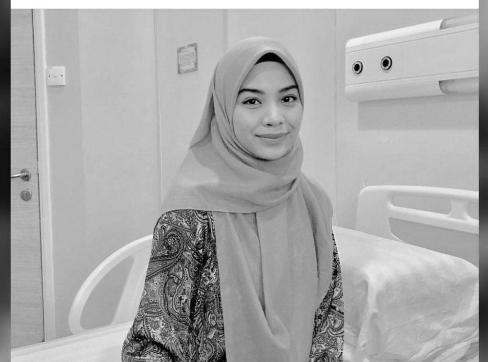 Actress Syazlin Zainal dies after fall from apartment, say Johor police - Trendradars Malaysia