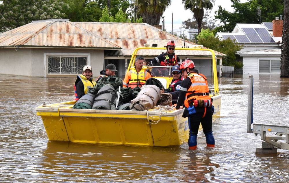Australia battles floods as frustration swells over relief, warnings ...