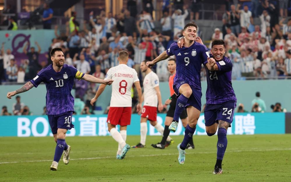 Messi misses penalty but Argentina advance at World Cup | Malay Mail