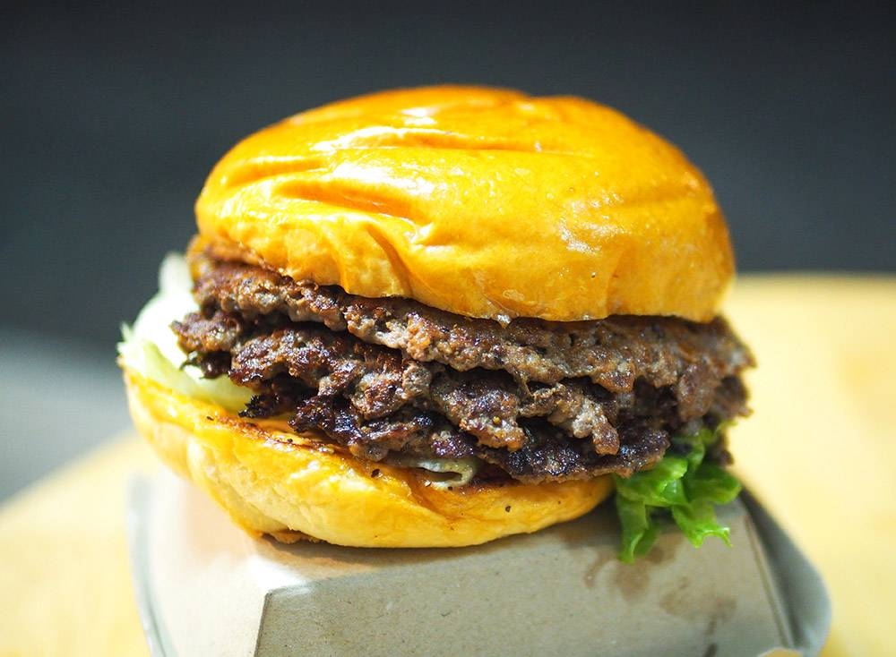 Damansara Damai's 62 GrillStreet Burger smashes out juicy, delicious ...