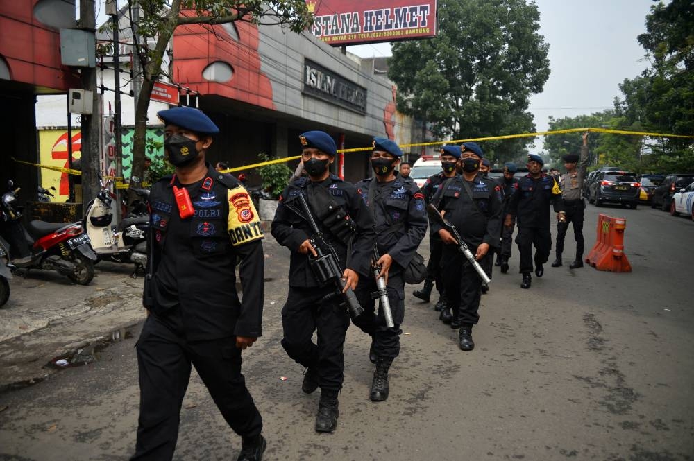 Indonesia police station blast kills two in suspected suicide attack | Malay Mail