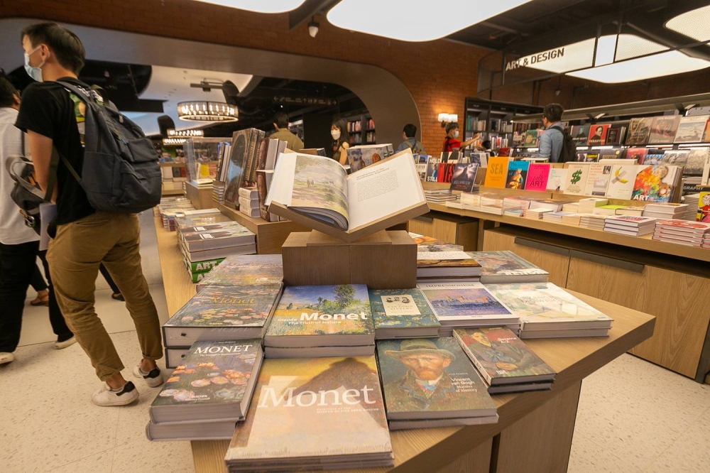 Taiwanese bookstore Eslite Spectrum opens first SE Asian outlet in KL ...