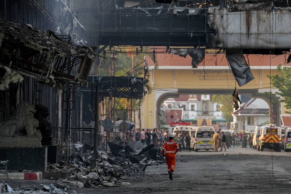 'Smoke everywhere': survivors of Cambodia casino blaze recount chaotic ...