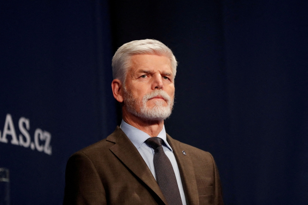 Czech presidential candidate Pavel leads Ipsos poll before run-off vote ...