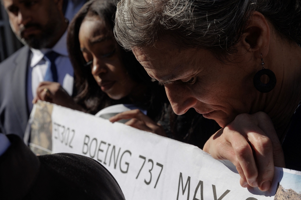 Families of 737 MAX crash victims, Boeing face off in US court | Malay Mail