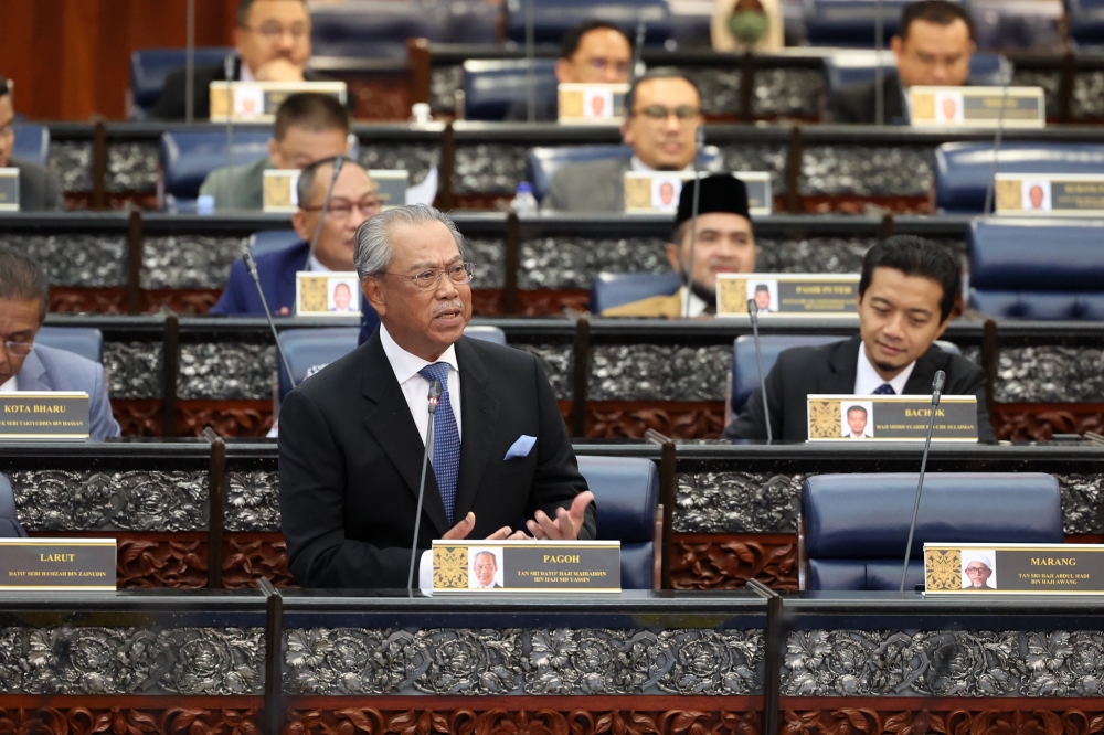 Mps Urge Govt To Continue Assistance To Main Economic Sectors Through