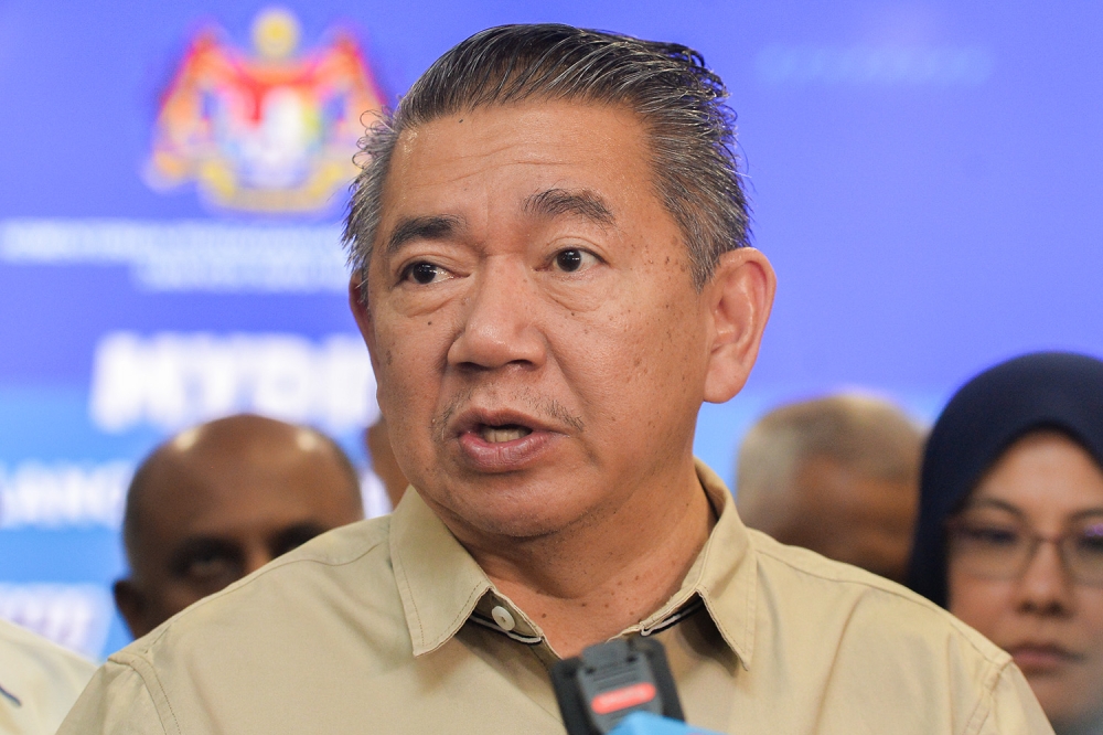 Salahuddin: Domestic Trade Ministry to form panel to help resolve ...