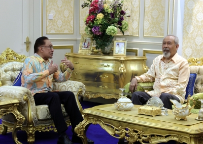 Sabah governor receives courtesy call from PM Anwar | Malay Mail
