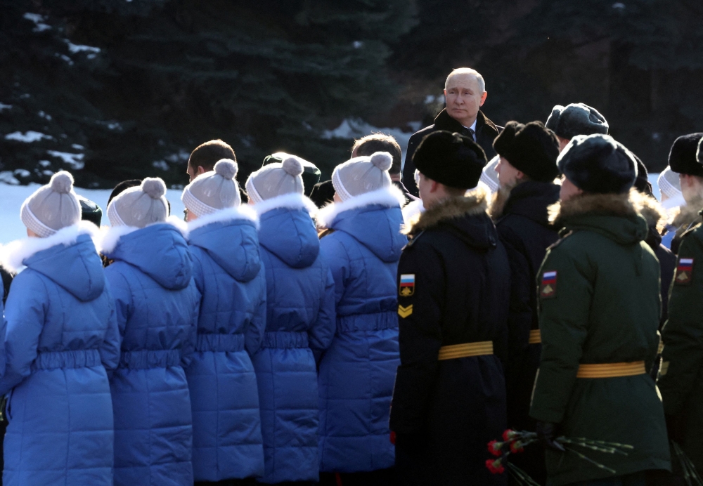 Russian parliament backs tougher, wider law on ‘discrediting’ the army ...