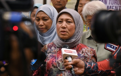 Nancy Shukri urges women to join the Wanita Bangkit programme to boost ...