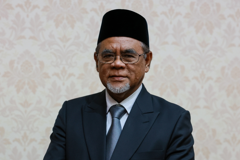 PAS permanent chairman Hussin Ismail elected as senator to represent ...