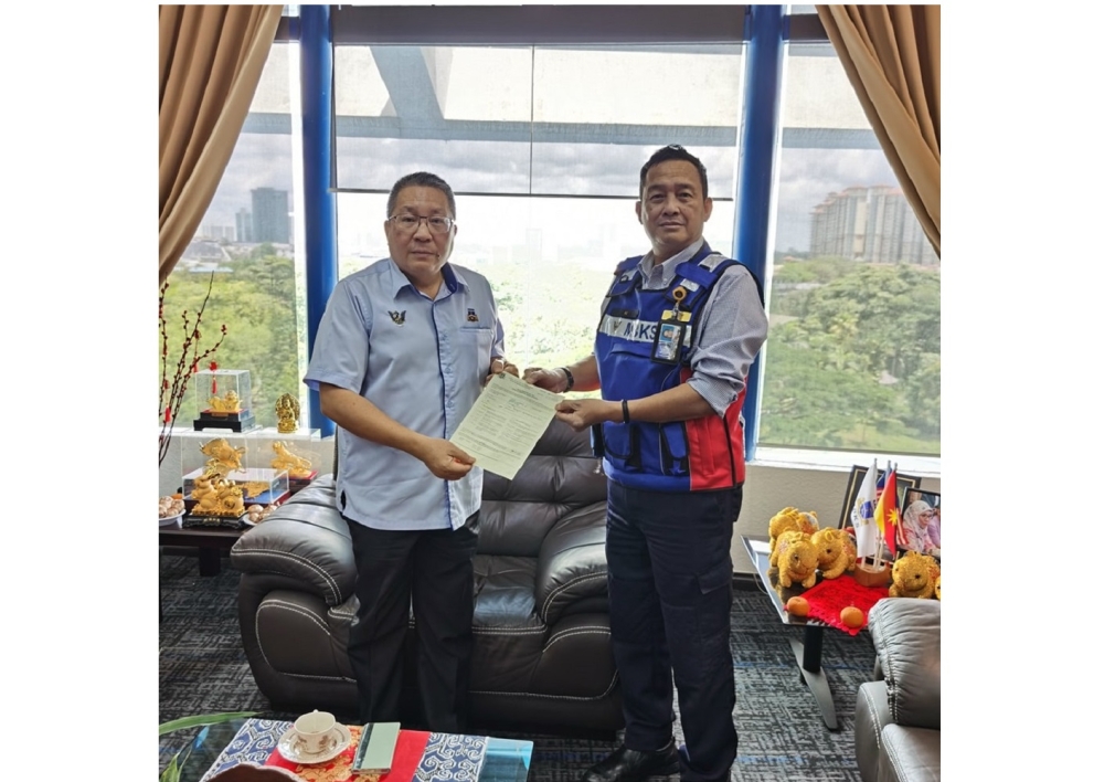 Kuching South mayor gets compound notice for parking official car ...