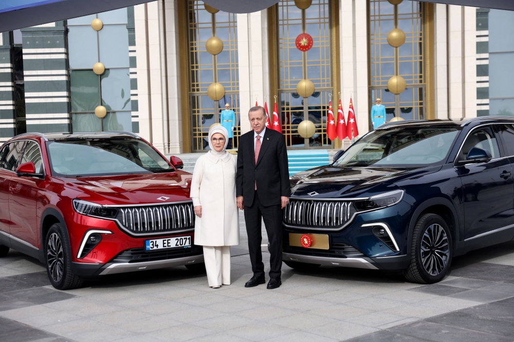 Erdogan becomes first owner of Türkiye’s homegrown electric car | Malay ...
