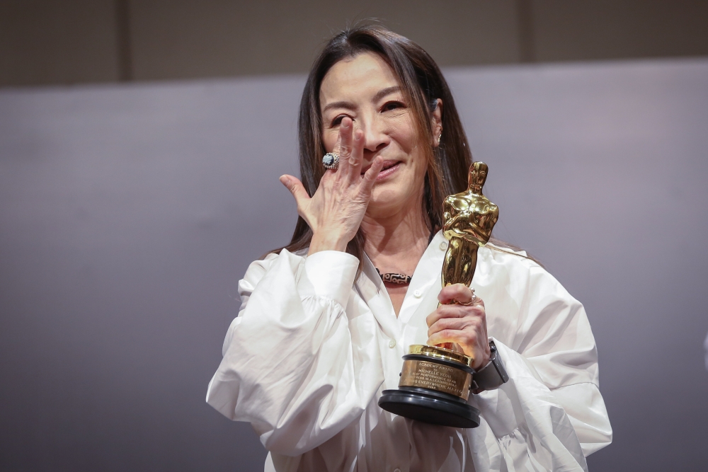 'I wanted the Oscar': Michelle Yeoh chokes on emotions when sharing her journey to the Academy ...