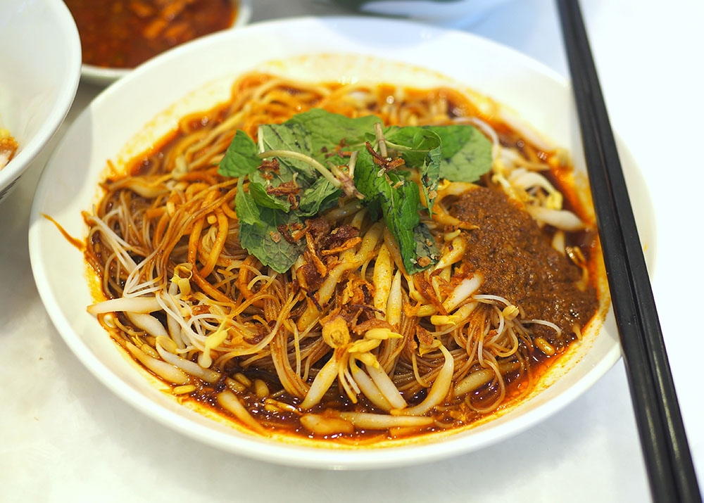Get Ipoh's iconic Hainanese curry mee at Megah Rise Mall's Restoran Yat Yat Seng | Malay Mail