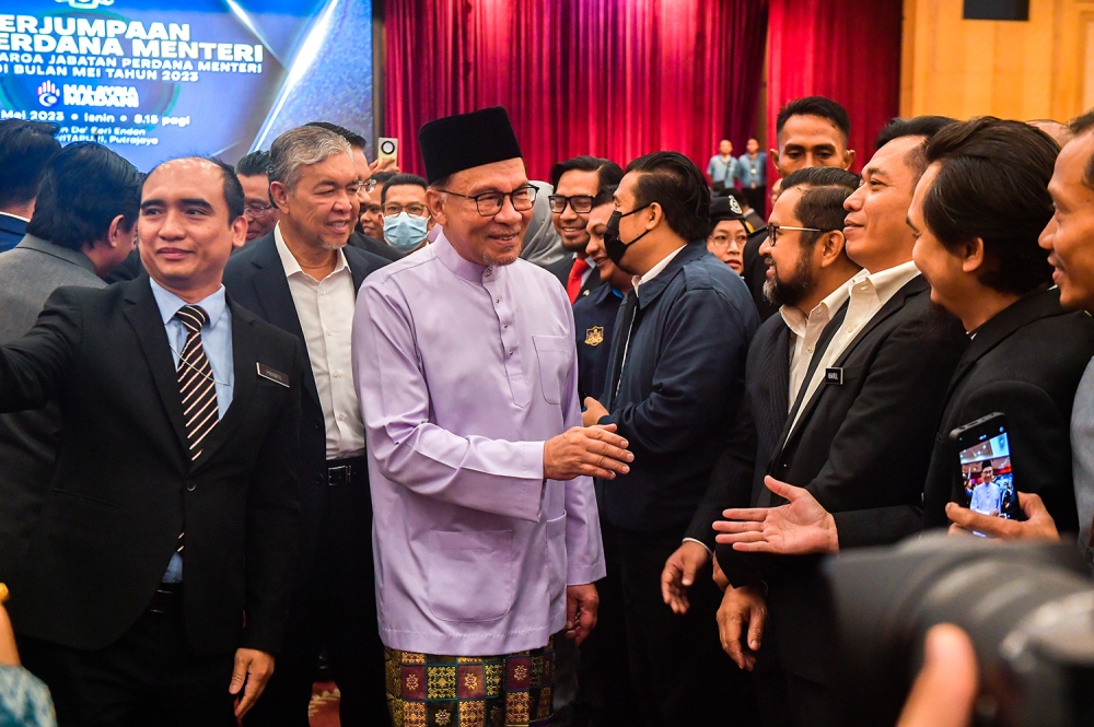 PM Anwar: Padu will be Malaysia's central database hub to aid better ...
