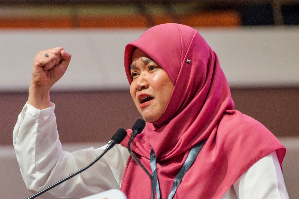 Education minister to announce good news on Teachers’ Day tomorrow ...