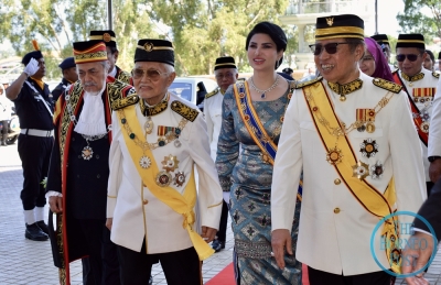 Taib Mahmud opens second term of 19th Sarawak State Legislative ...