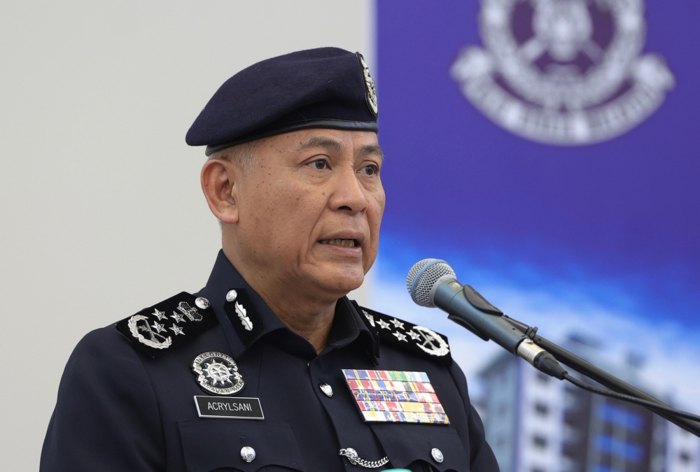 IGP to ask Interpol for help in getting controversial US stand-up comic ...