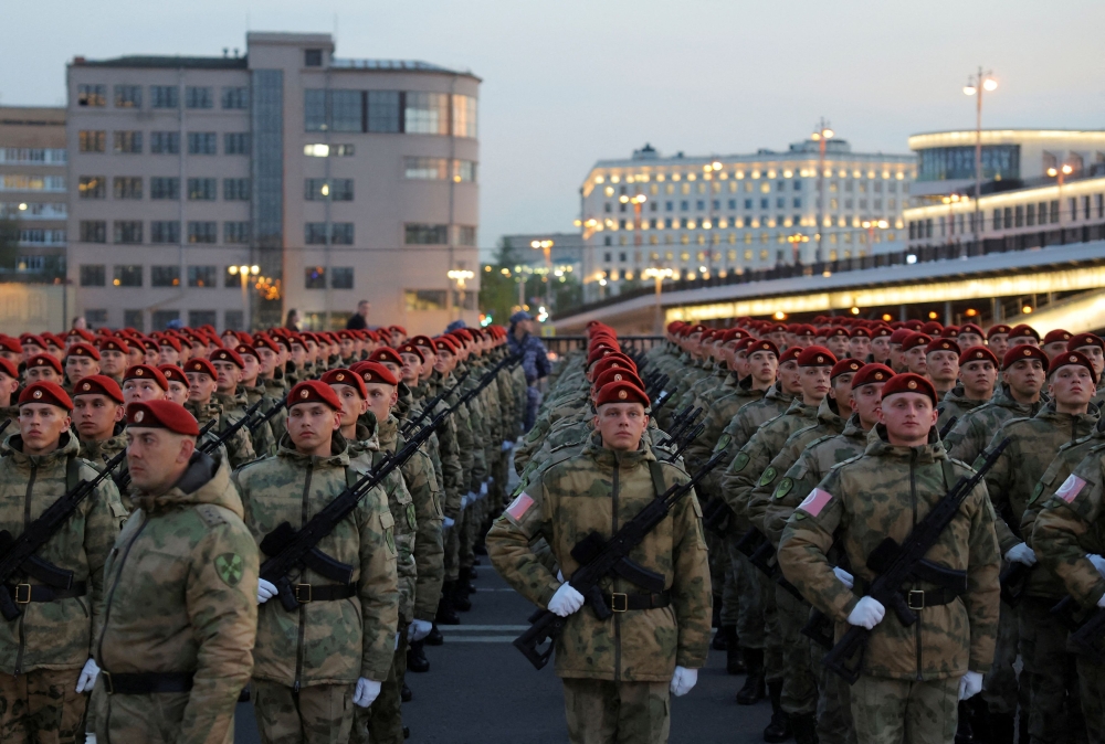 Senior Russian lawmaker calls for professional army of seven million ...