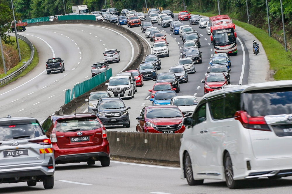 Aidiladha: Slow-moving traffic along major highways | Malay Mail