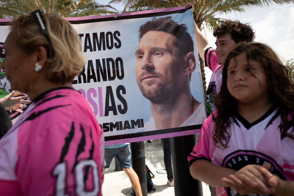 Messi lands in Florida ahead of Inter Miami move | Malay Mail