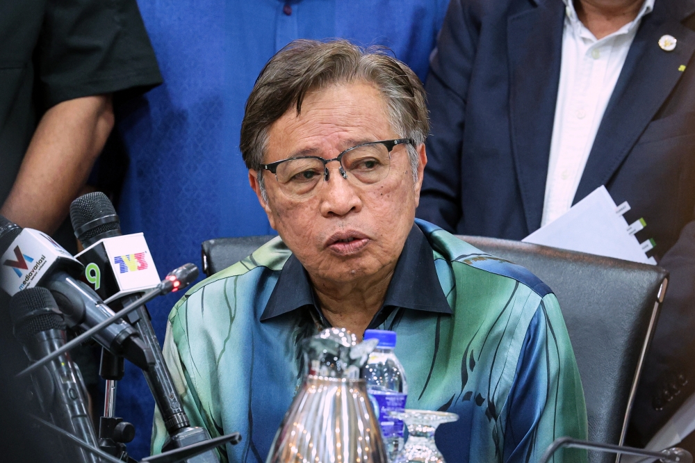 Sarawak premier fears Putrajaya could withdraw ‘certain incentives’ now ...