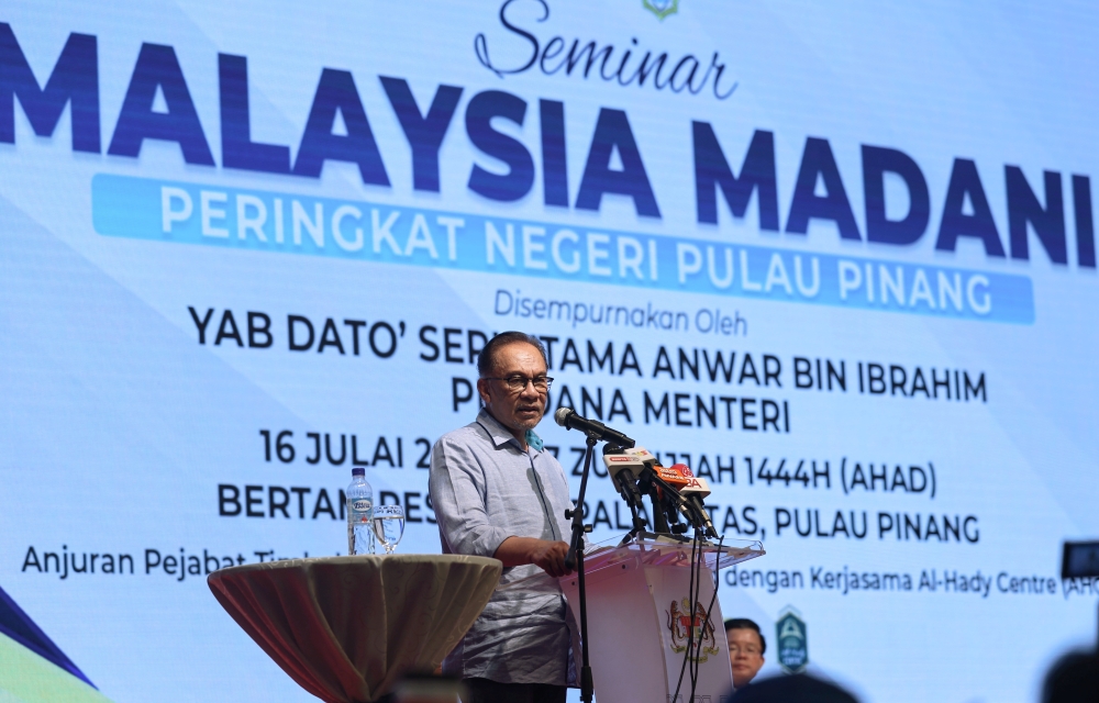 Anwar: Never have I used my powers as PM to betray Malays, Islam ...