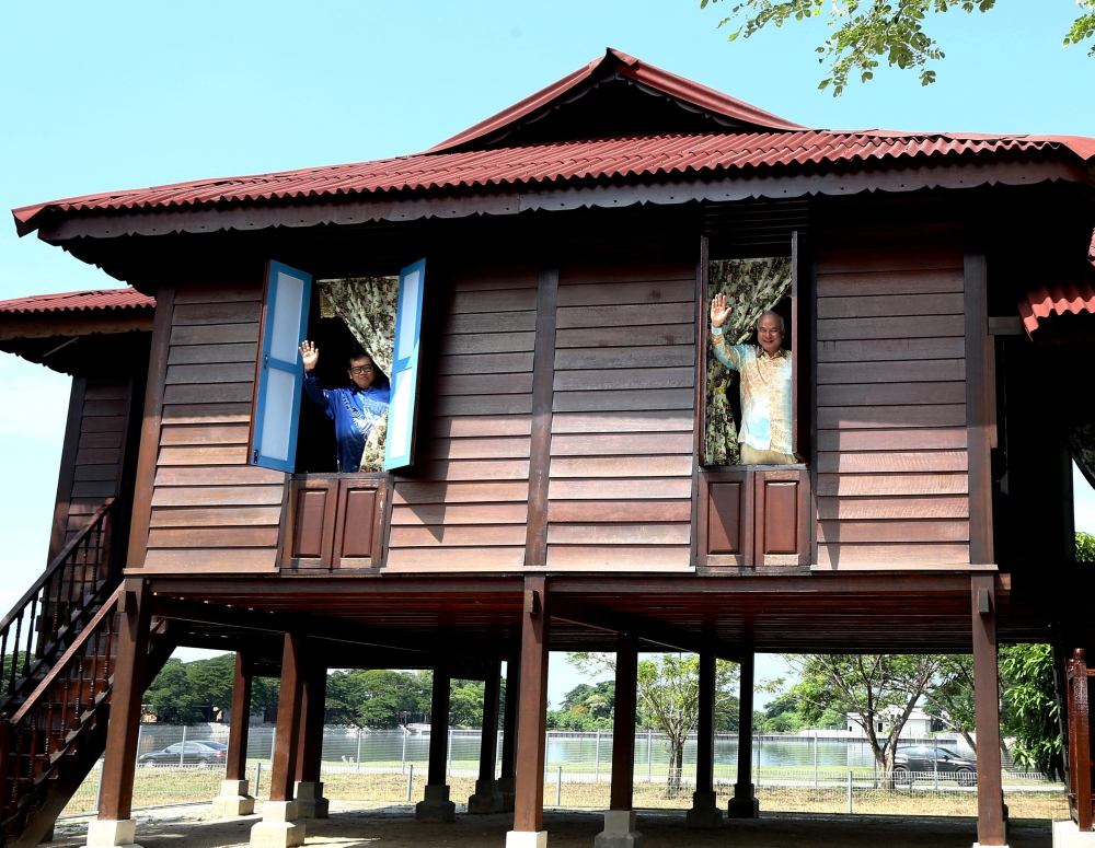 Free admission to Lat House Gallery until early September | Malay Mail