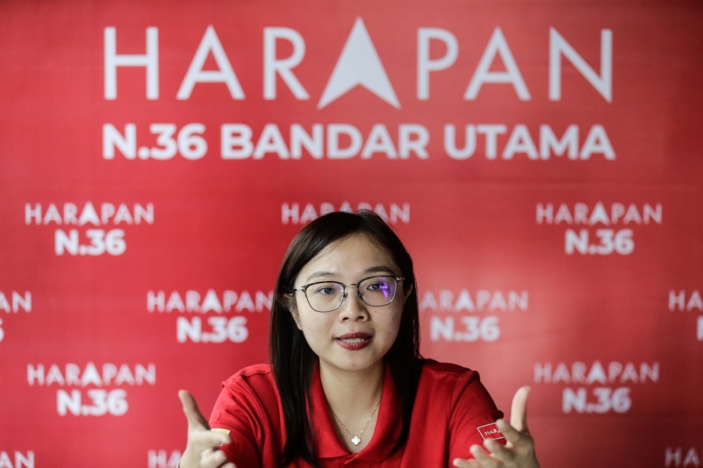 Here's how DAP hopeful Jamaliah helps Bandar Utama residents tackle heavy discourse | Malay Mail