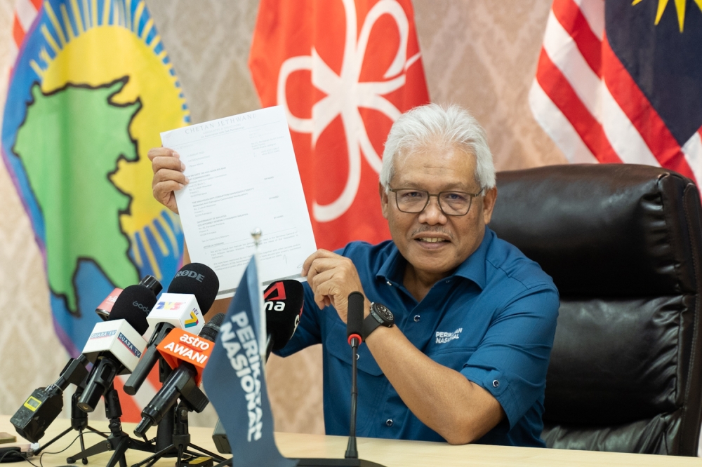 Hamzah sues MACC and Malaysian government for selective prosecution ...