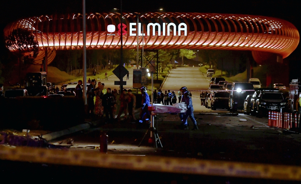 Today’s incident is second plane crash in Elmina after JAL flight 715 ...