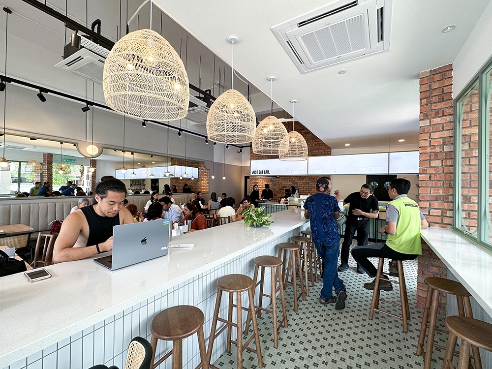 Your favourite 'nasi lemak ayam goreng berempah' now comes with Korean bingsu at Bandar Utama's ...