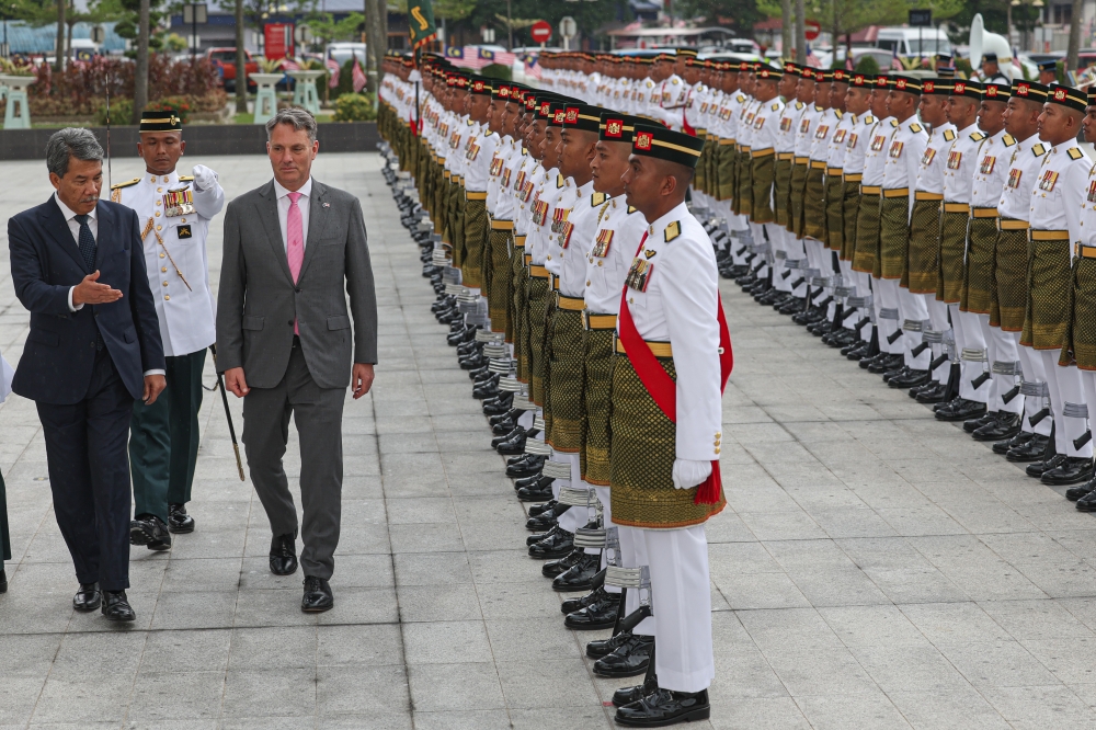 Regional security: Malaysia, Australia reaffirm commitment to Five ...