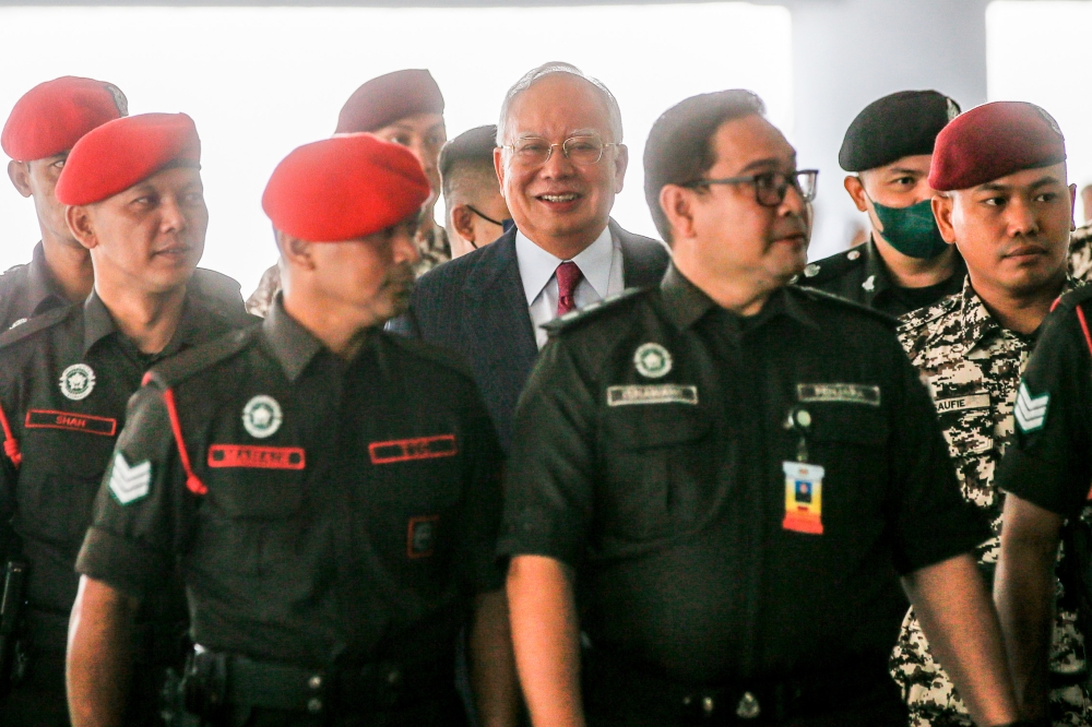 Najib and Arul Kanda's 1MDB audit case: Prosecution has not applied to extend deadline to ...